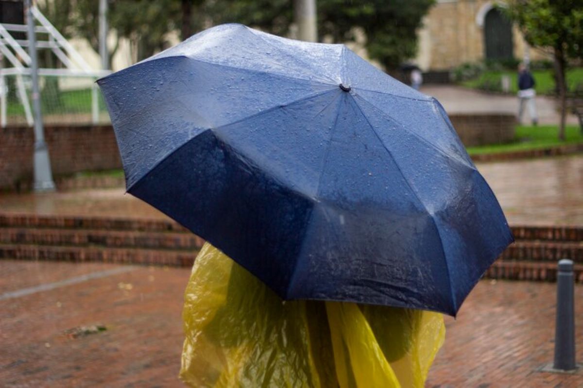 8 Tips Anti Jompo untuk Milenial yang Rentan Sakit di Musim Hujan ...